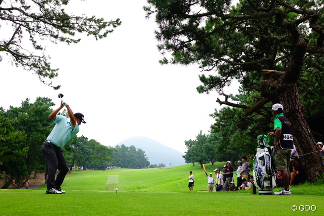 2015年 RIZAP KBCオーガスタゴルフトーナメント 最終日 小田孔明｜GDO ゴルフダイジェスト・オンライン