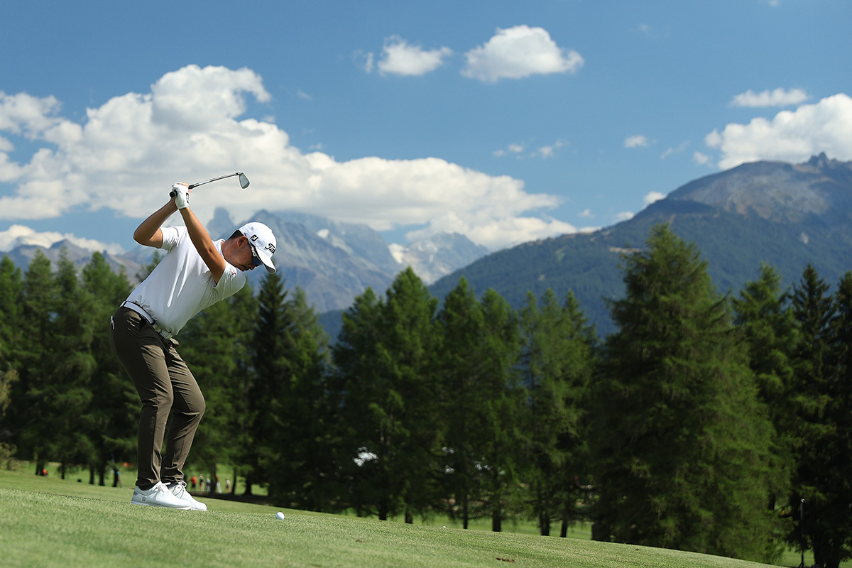 ローレンスらが「62」で首位発進 川村昌弘は2アンダー32位【ヨーロピアンツアー 欧州男子】｜GDO ゴルフダイジェスト・オンライン