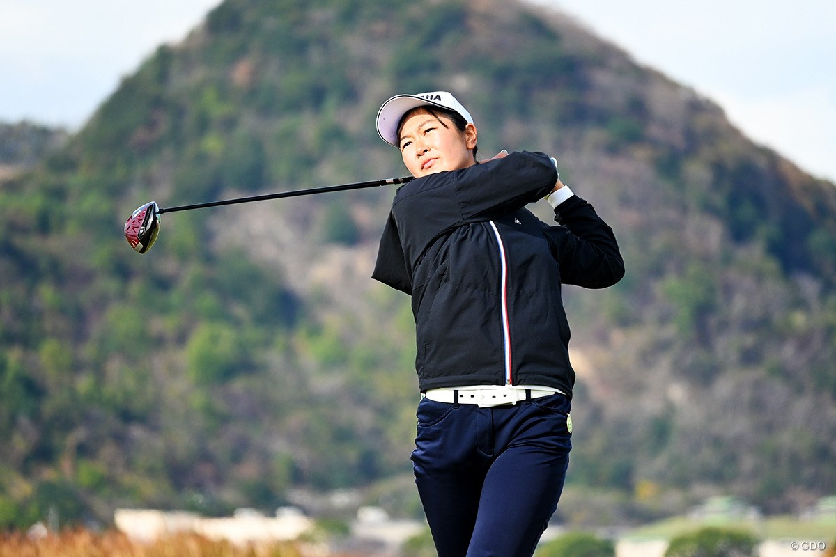QT突破ルーキーは3人 荒川怜郁「ずっと緊張の中」 【国内女子ツアー LPGA】 ｜GDO ゴルフダイジェスト・オンライン