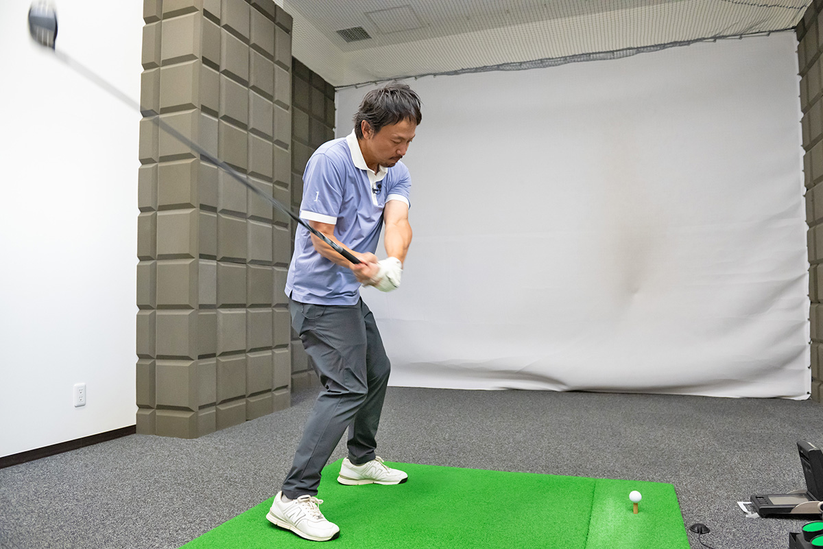 ダウンスイングから加速する超ロースピンモデル タイトリスト ダウンスイングから加速する超ロースピンモデル タイトリスト