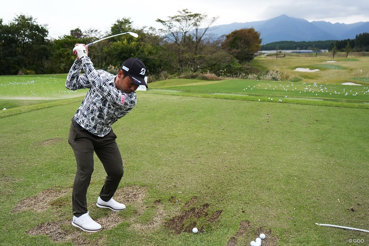 ツアーで見つけたブリヂストン「241CB」の兄弟モデル いったいどんな性能？ 【国内男子ツアー JGTO】 ｜GDO ゴルフダイジェスト・オンライン