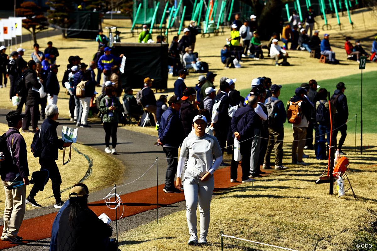2025年 Vポイント×SMBC レディスゴルフトーナメント 初日 渡邉彩香｜GDO ゴルフダイジェスト・オンライン
