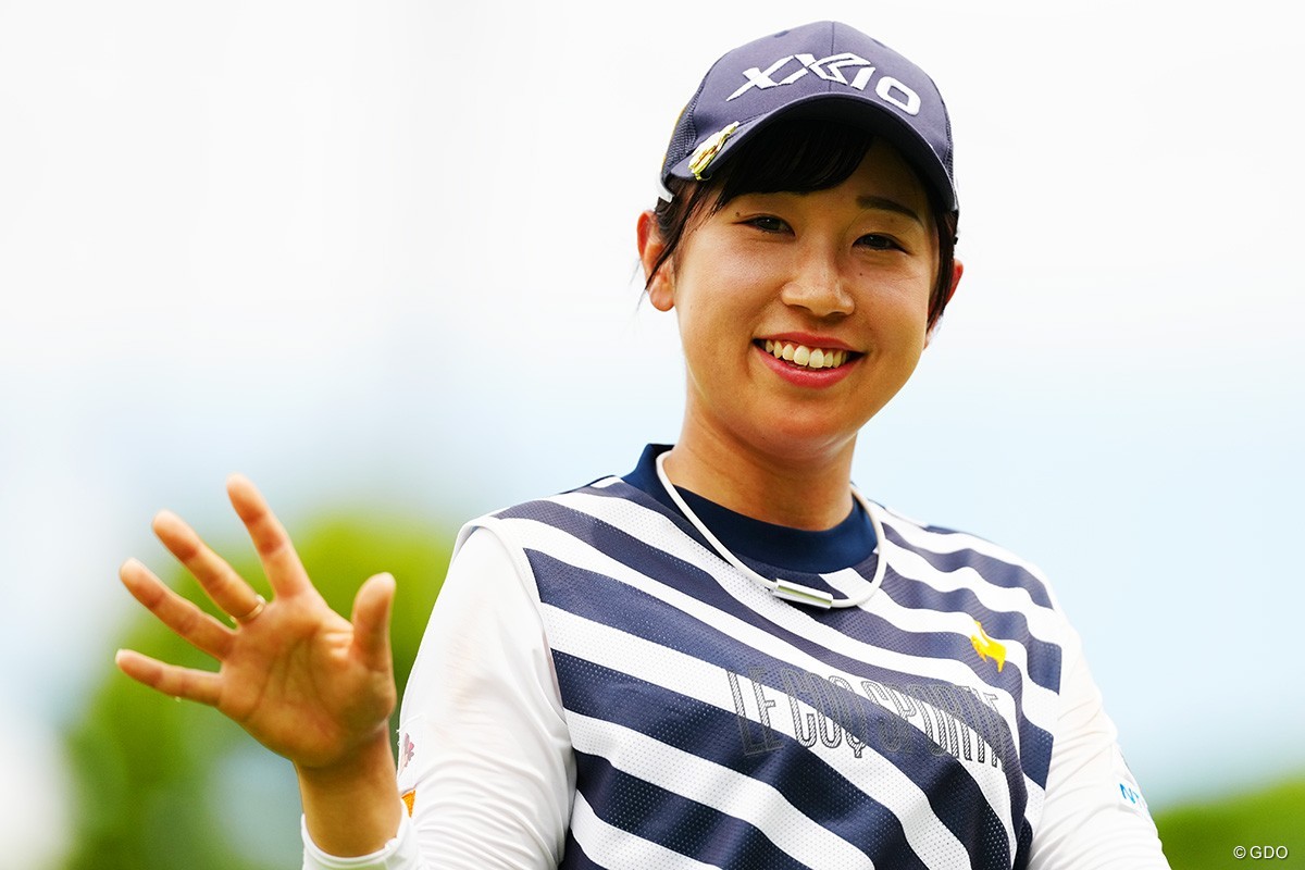 「しょうがなく」から「ヤバイヤバイ」がカップイン 菅沼菜々は3連続バーディ締めで1打差 【国内女子ツアー LPGA】 ｜GDO ゴルフダイジェスト・オンライン