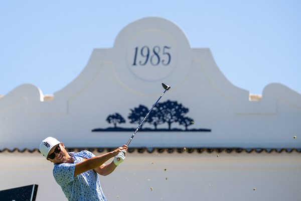 画像詳細 2025年 LIVゴルフ・アンダルシア 初日 香妻陣一朗 強風でサスペンデッド 香妻陣一朗は残り3ホールを翌日持越し 【2025年 LIVアンダルシア】｜GDO ゴルフダイジェスト ...