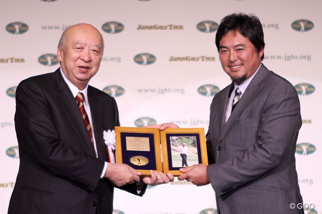 2013年 ジャパンゴルフツアー表彰式 尾崎智春